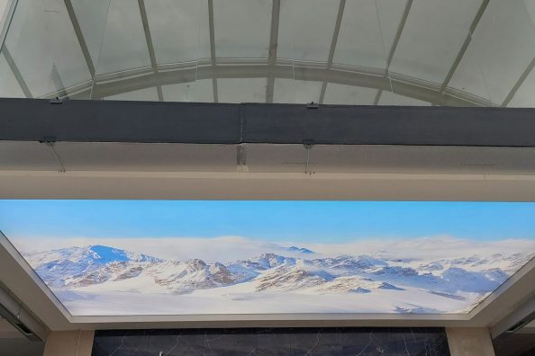 Amenajare piscină interioară - tavan fals, imprimat cu iluminare LED ...